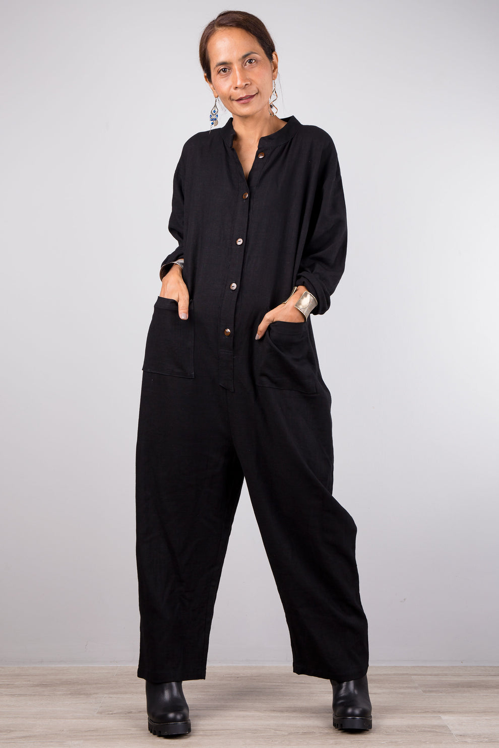 Black linen jumpsuit | Linen overalls by Nuichan